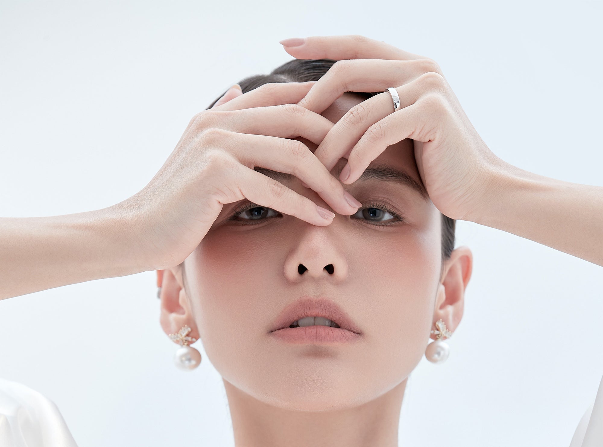 How to stop your under-eye makeup from creasing | Alison Jade Cosmetics